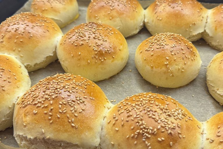 Soft & Fluffy Hamburger Buns - Cinnamon And Pie